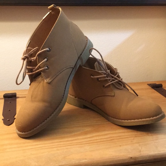 Maui Island | Shoes | Maui Island M Tan Ankle Boot | Poshmark